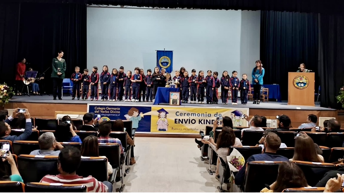 CEREMONIA DE ENVÍO DE ALUMNOS DE KINDER – Colegio Germania del Verbo Divino
